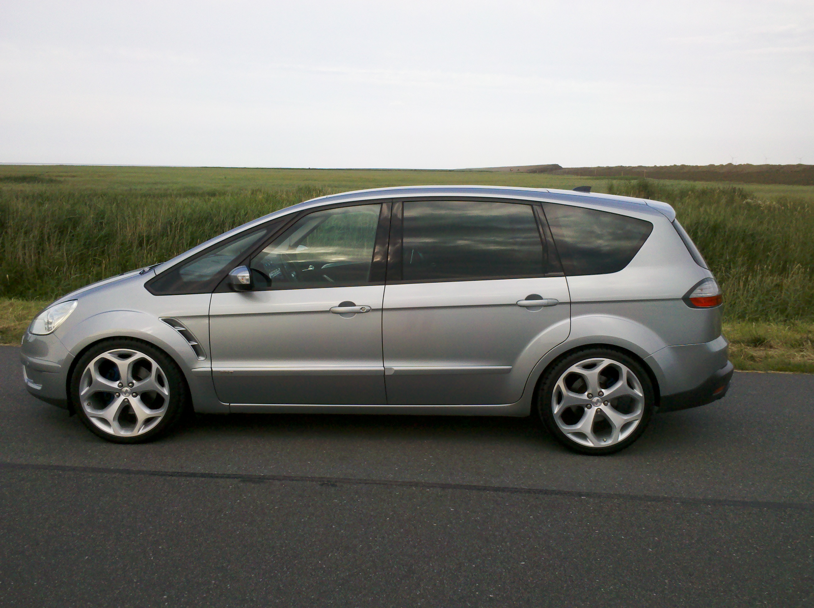 S-Max mit Distanzscheiben - Tuning - Sharan Galaxy Alhambra Forum